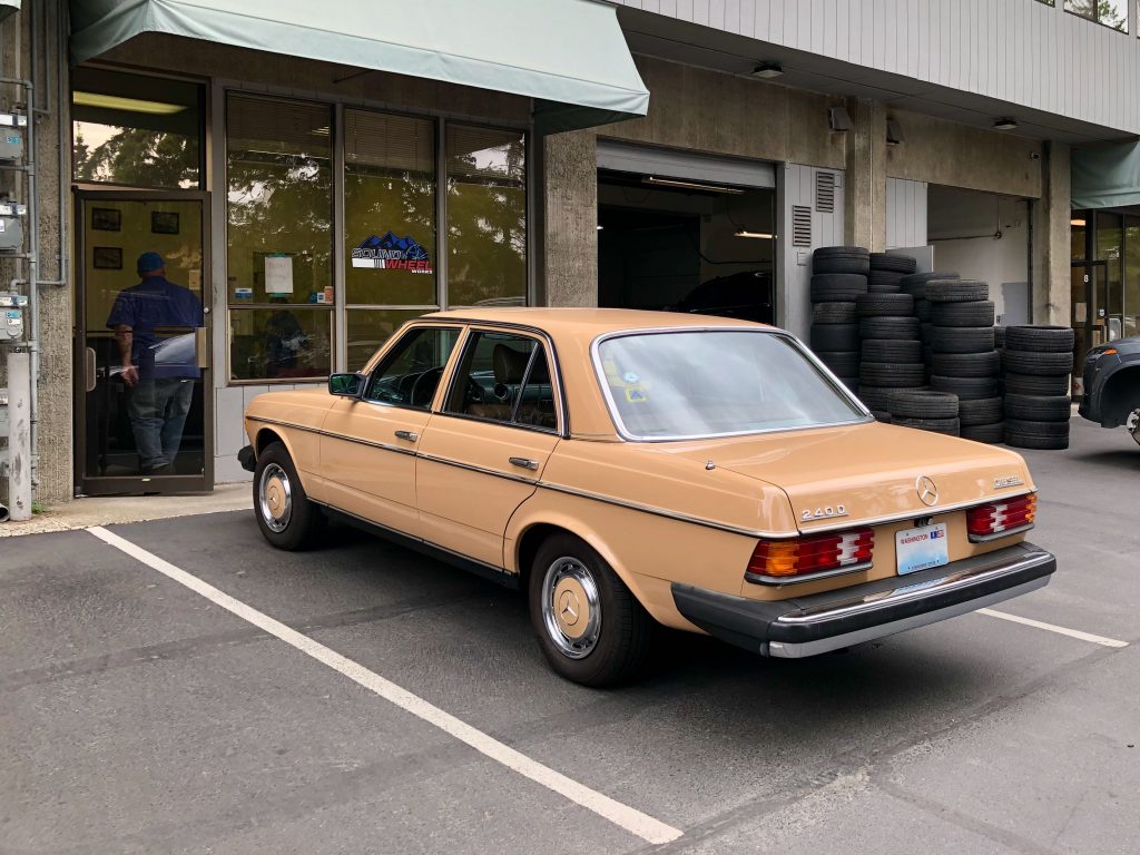 New Wheels, Same Look: Fitting Aluminum "Steelies" to the 240D - Klipnik